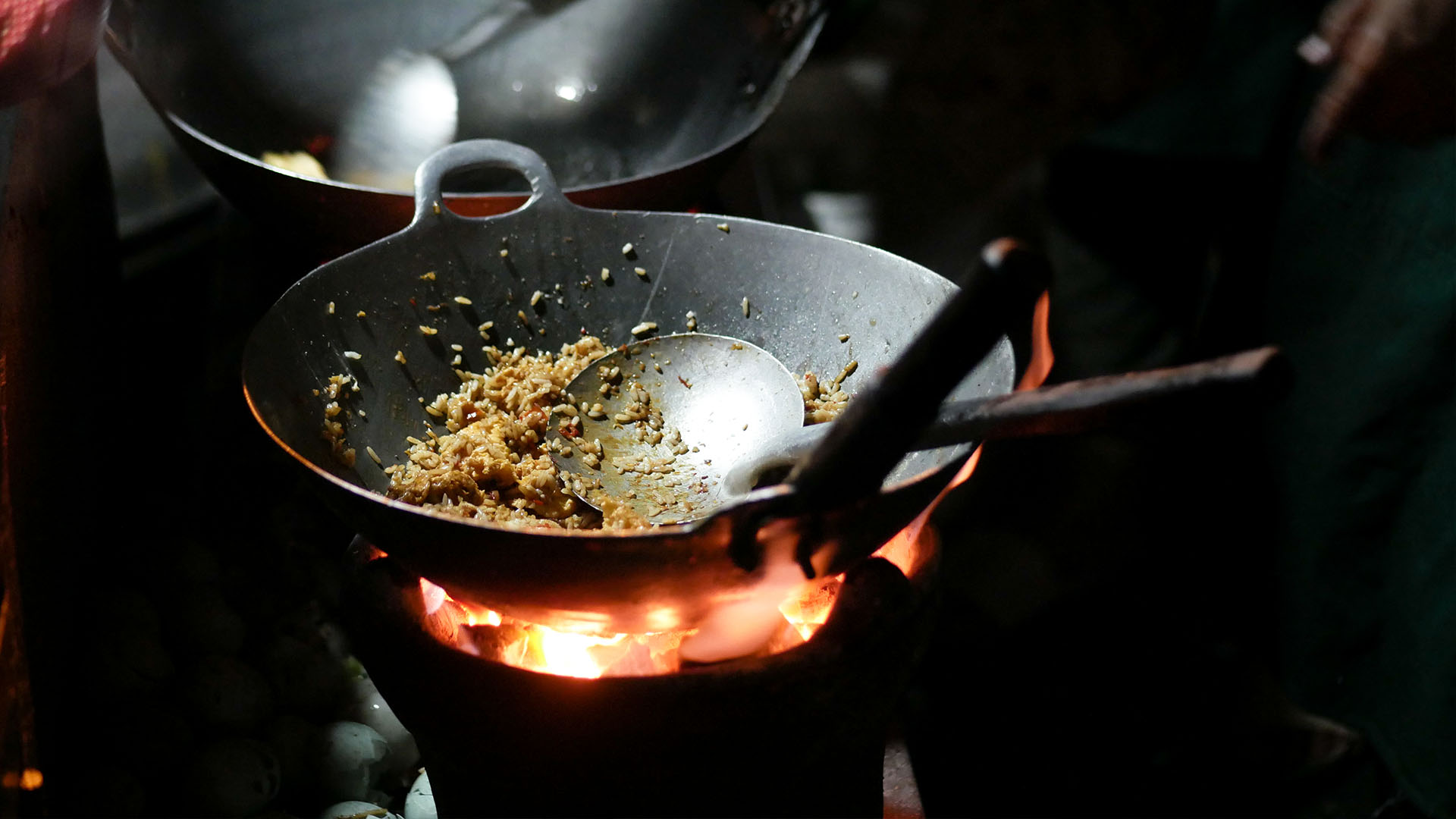 Hangatnya Suasana Kuliner Malam di Bakmi Jawa Pak Pele Yogyakarta ...